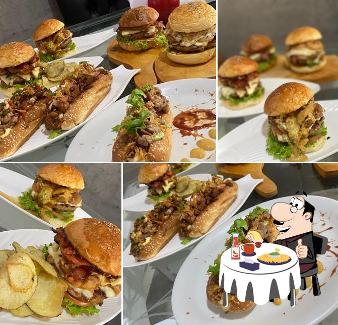 Husky burger food Cartagena restaurant, Colombia