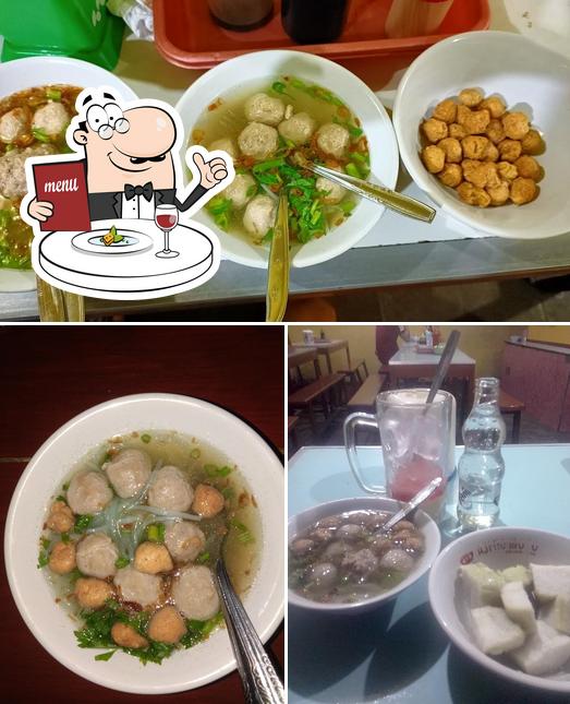 Bakso Daging Sapi P.Sabar, Surabaya, Jl. Karang Menjangan No.56 ...