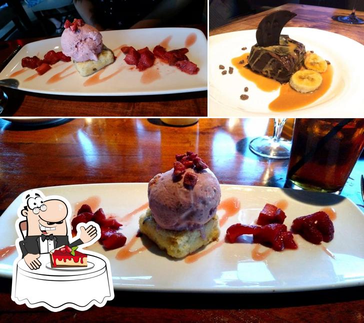 Different Pointe of View, Phoenix - Restaurant menu, prices and reviews
