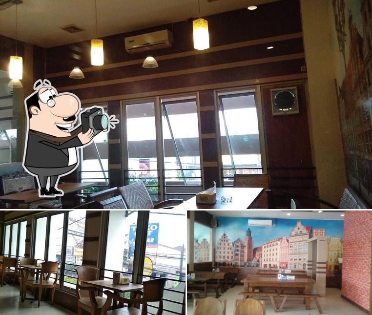 Essen Roti dan Kue Gedong Kuning cafe, Yogyakarta - Restaurant reviews