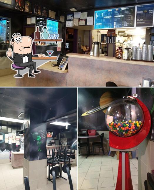 UFO Pizza, 5011 50 Ave in Saint Paul - Restaurant reviews