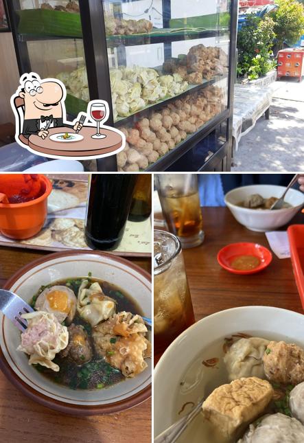 Restaurante BAKSO CAK TOHA Cab. Malang, Surabaya - Opiniones del ...