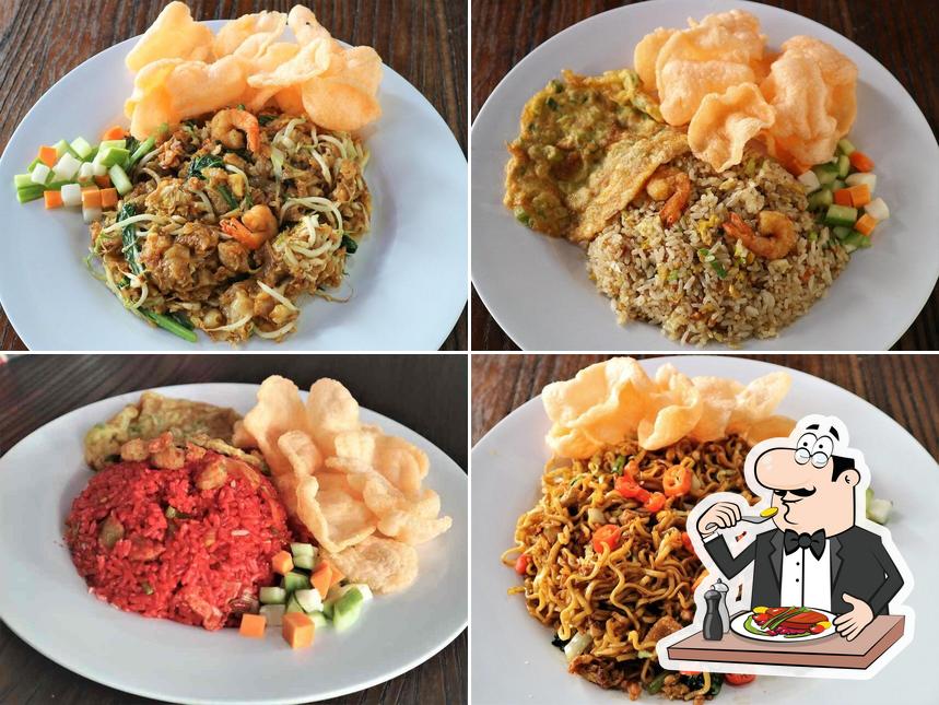 W.SINAR (Warung Sinar) restaurant, Jakarta, Jl. H. Agus Salim No.2 ...