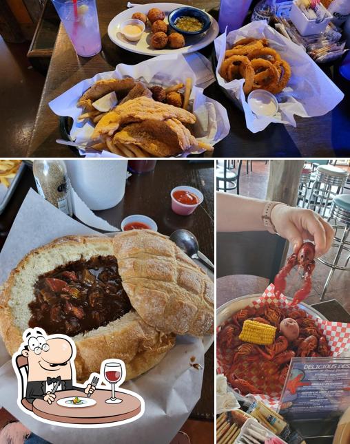 Shuck Me Alliance Town Center in Fort Worth - Restaurant menu and reviews