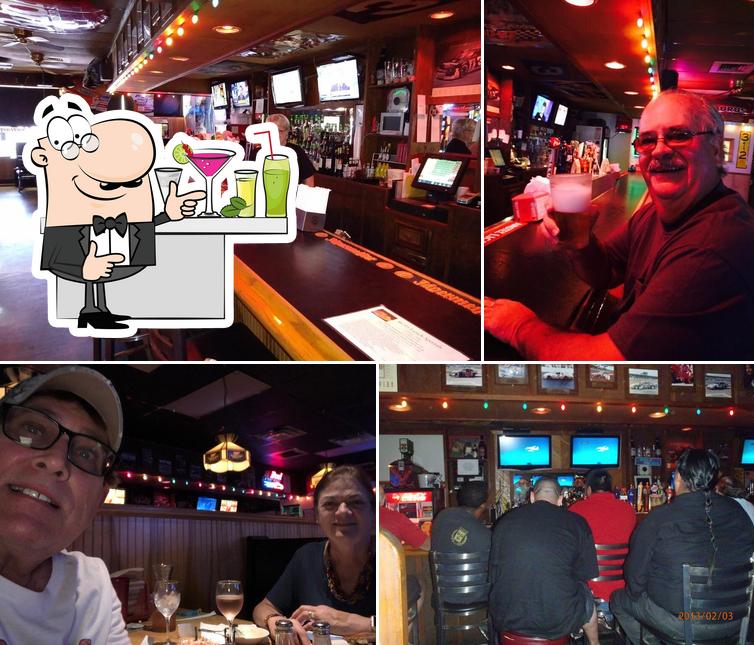 The Cage Bar and Grill in Hollywood - Restaurant menu and reviews