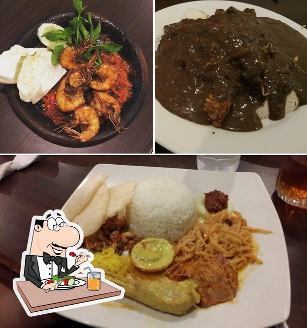 Aneka Hidangan Nikmat Rasa restaurant, Surabaya, Jl. Raya Jemursari No ...