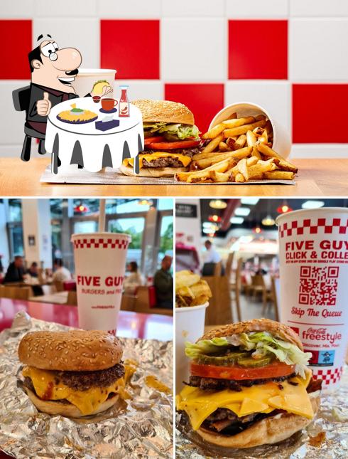 Five Guys Burgers and Fries Hamburg Reeperbahn, Hamburg - Restaurant ...