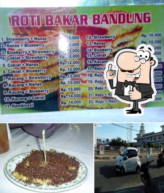 Roti Bakar Bandung 02 cafe, Palopo, X6W2+347 - Restaurant reviews