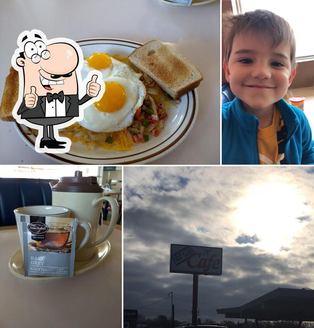First Class Café in Manitowoc - Restaurant menu and reviews