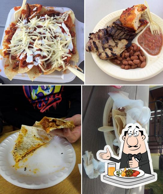 El Pollo Corona Grill in Moorpark - Restaurant menu and reviews