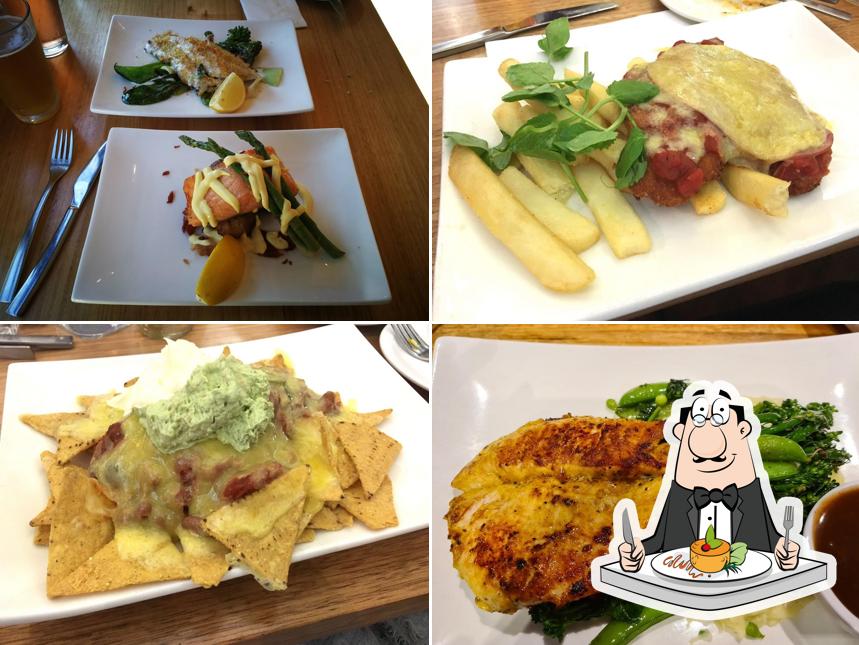 Top 2 restaurants with beef pies in Golden Grove, september 2025 ...