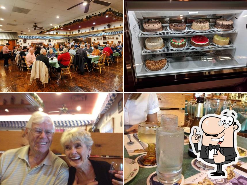 Schnitzel Platz, Glendale Heights - Restaurant menu, prices and reviews