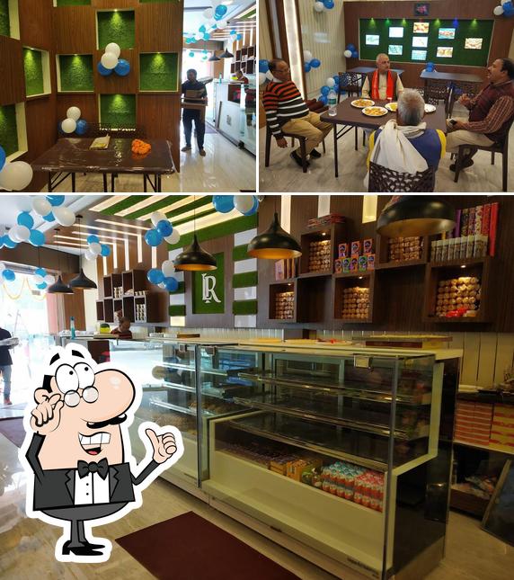 Lallu Ram Misthan, Mirzapur-cum-Vindhyachal - Restaurant reviews