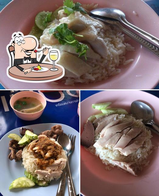 Je Hong Chicken Rice restaurant, Bangkok, 24/5 ถนน กัลปพฤกษ์ ...