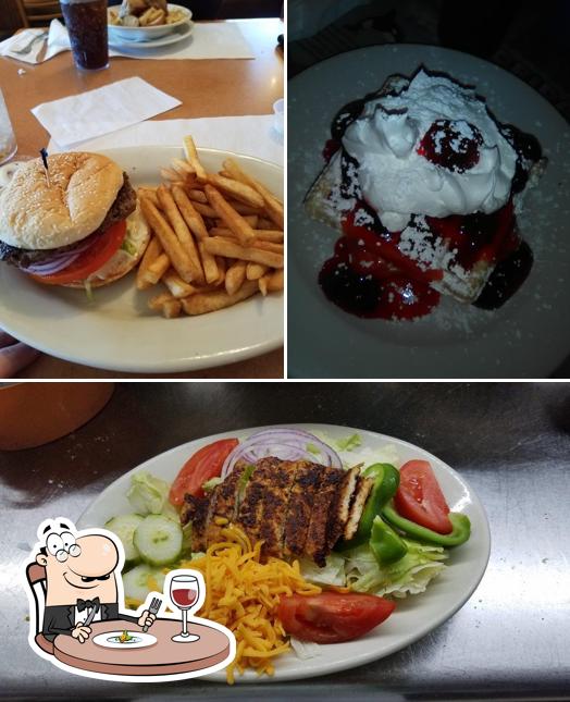 Mo's Family Restaurant, 2306 County Rd 470 in Lake Panasoffkee ...
