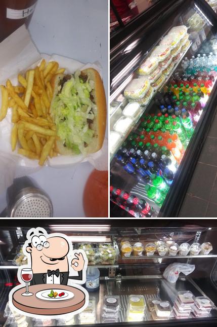 JJ Fish & Chicken - Chicago, 5211 W North Ave in Chicago - Restaurant ...