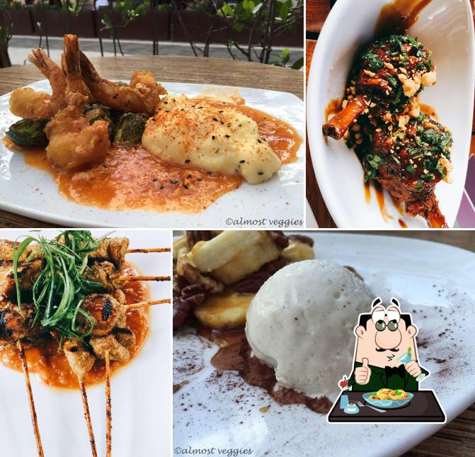 Straits Restaurant, Houston - Restaurant menu, prices and reviews