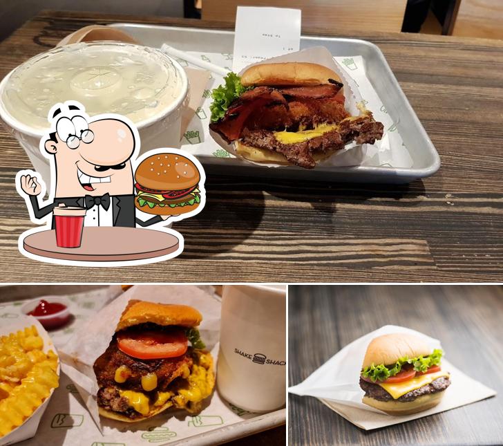 Shake Shack Newbury Street, Boston - Restaurant menu, prices and reviews
