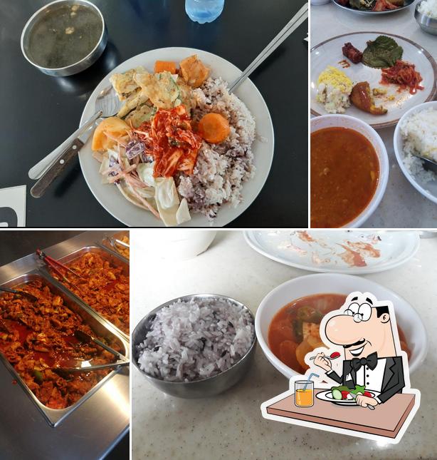 Cho Won (초원), Pesquería - Menú del restaurante, precios y reseñas