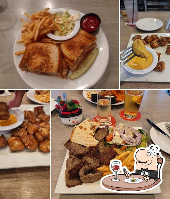 Junction 52 Bar & Grill in Santee - Restaurant menu and reviews