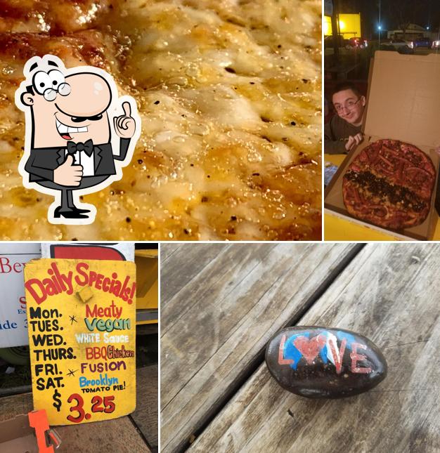 Za Cart Pizza, 37 W 13th Ave in Eugene - Restaurant menu and reviews