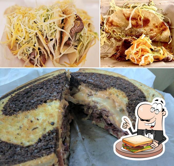Roundhouse Deli, Roseville - Restaurant menu, prices and reviews