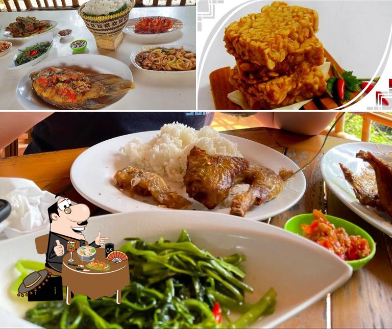 Gubug Makan Mang Engking Cibubur restaurant, East Jakarta, Pondok ...