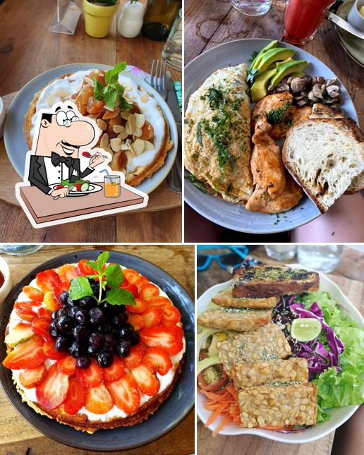 Motion Cafe, Canggu, Jl. Pantai Batu Bolong No.69B - Restaurant reviews
