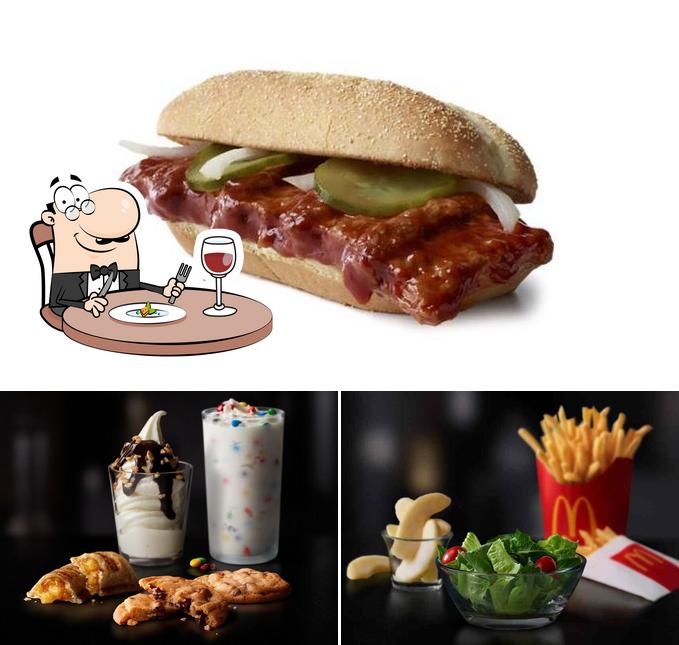 McDonald's, 6856 E US Hwy 36 in Avon - Restaurant menu and reviews