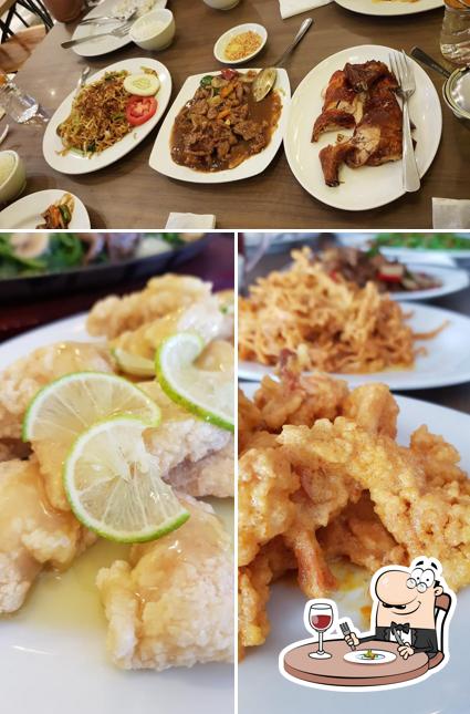 RICH TASTE restaurant, Makassar - Restaurant reviews