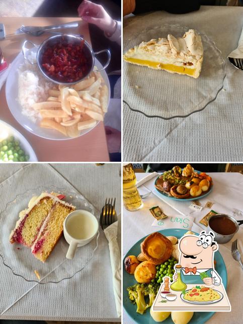 Cambrian Lakeside Cafe Bar, Tonypandy - Restaurant menu, prices and reviews
