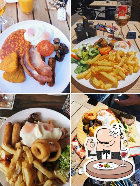 Old Cross Inn in Ammanford - Restaurant reviews