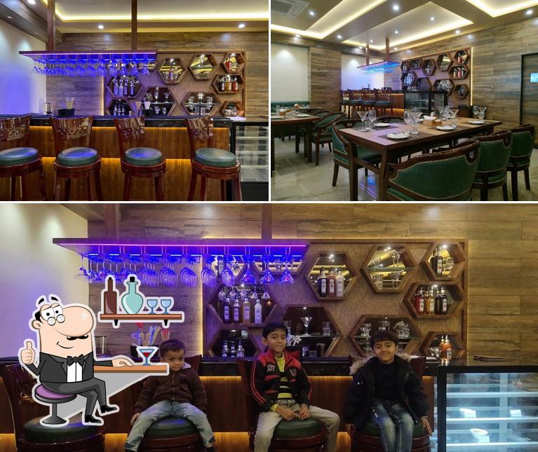 Status Café & Restaurant, Surat - Restaurant reviews