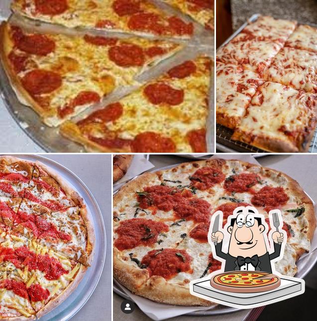 Mario's Pizzeria, 17 Vanderbilt Motor Pkwy in Commack - Restaurant reviews