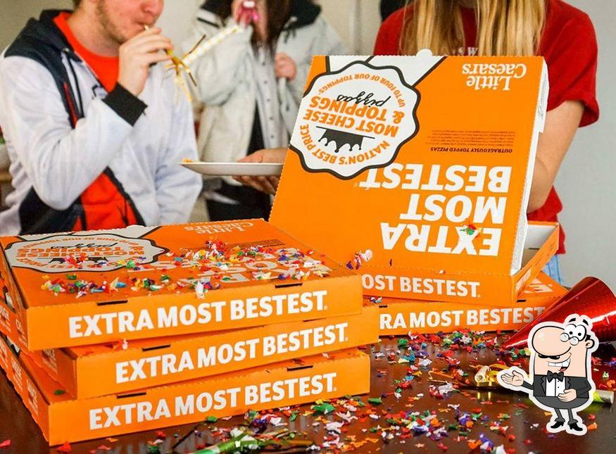 Little Caesars Florida-Sizzling Platter in USA - Restaurant reviews