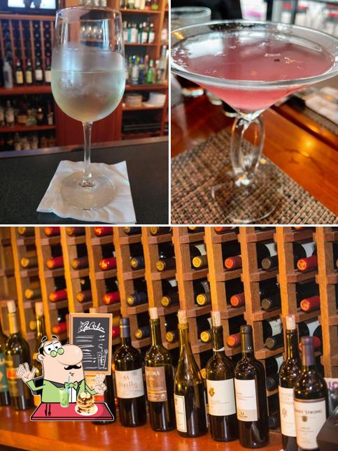 Off the Vine Tuscan Grille in Rowley - Restaurant menu and reviews