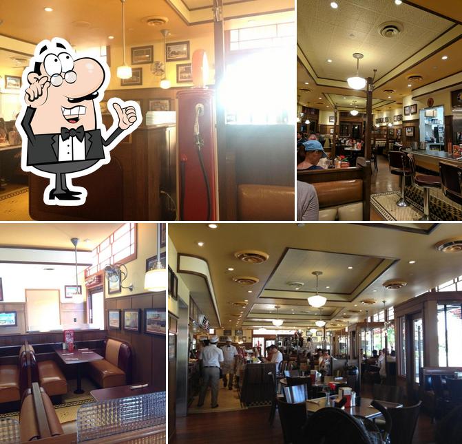 Ruby's Diner, 1128 W Lincoln Ave in Anaheim - Restaurant menu and reviews