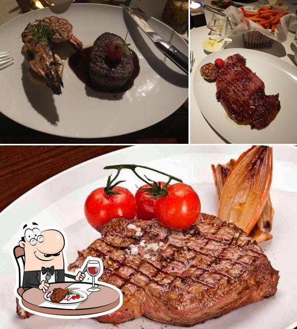 Manhattan Grill restaurant, Dubai, Grand Hyatt Dubai Convention Centre ...