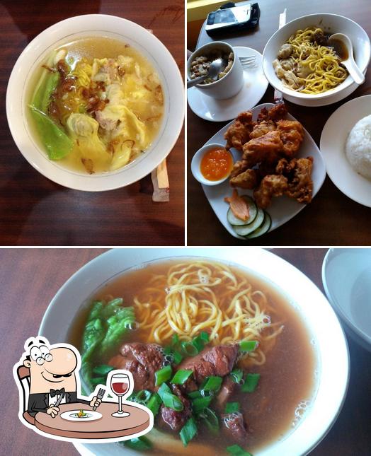 Ah Phets - Noodle House Rice Toppings restaurant, Cebu City ...