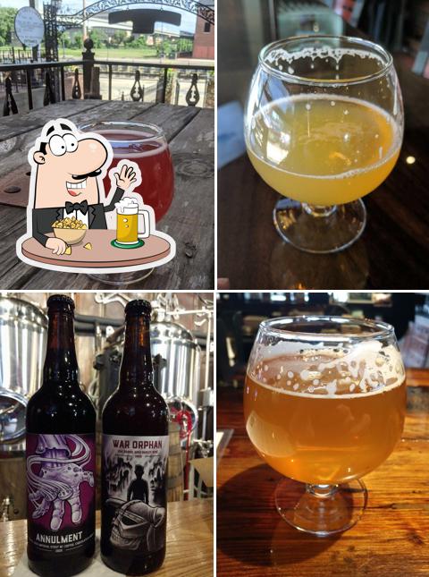 Bearded Owl Brewing, Peoria - Restaurant menu, prices and reviews