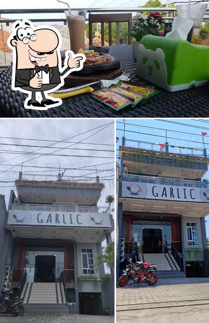 GARLIC Cafe and Resto, Pekalongan - Restaurant reviews