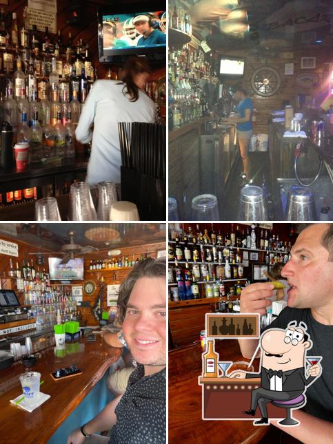 Tree Bar, Key West - Restaurant menu, prices and reviews