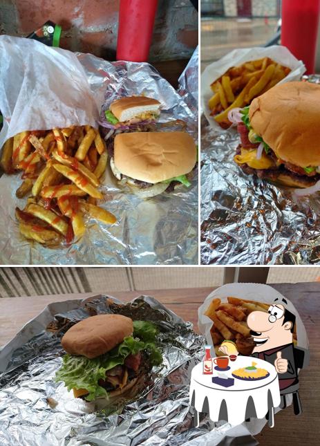 Delirious Burger Co., Hamilton - Restaurant menu, prices and reviews