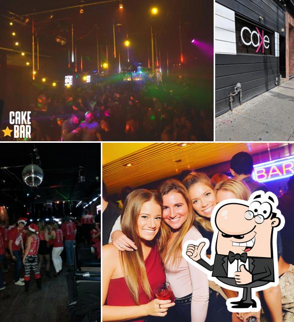 Cake Bar & Nightclub in Toronto - Restaurant menu and reviews