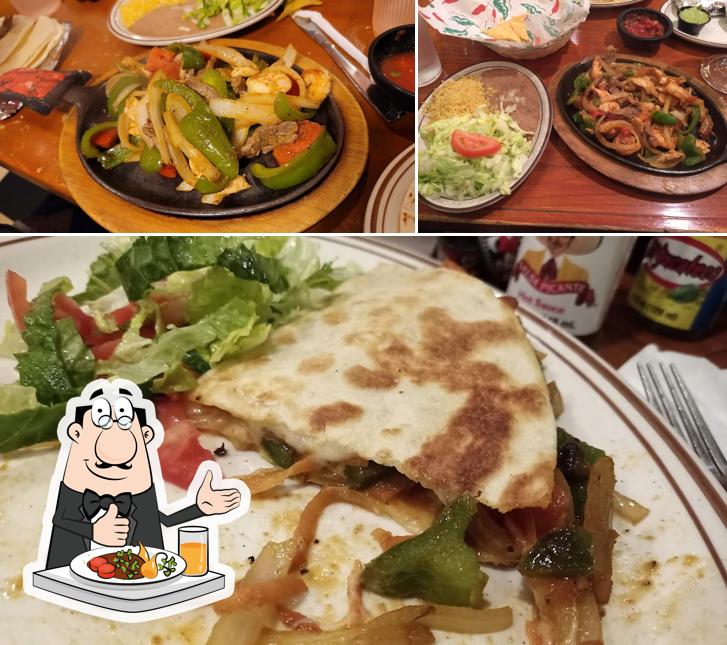 El Canelo Restaurant in Oakland - Mexican restaurant menu and reviews