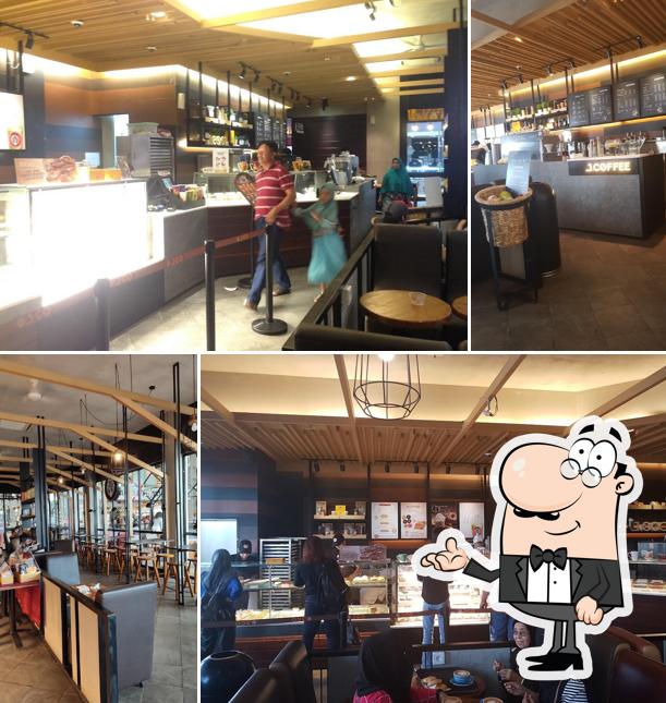 J.CO Donuts Nagoya Hill, Batam - Restaurant menu, prices and reviews