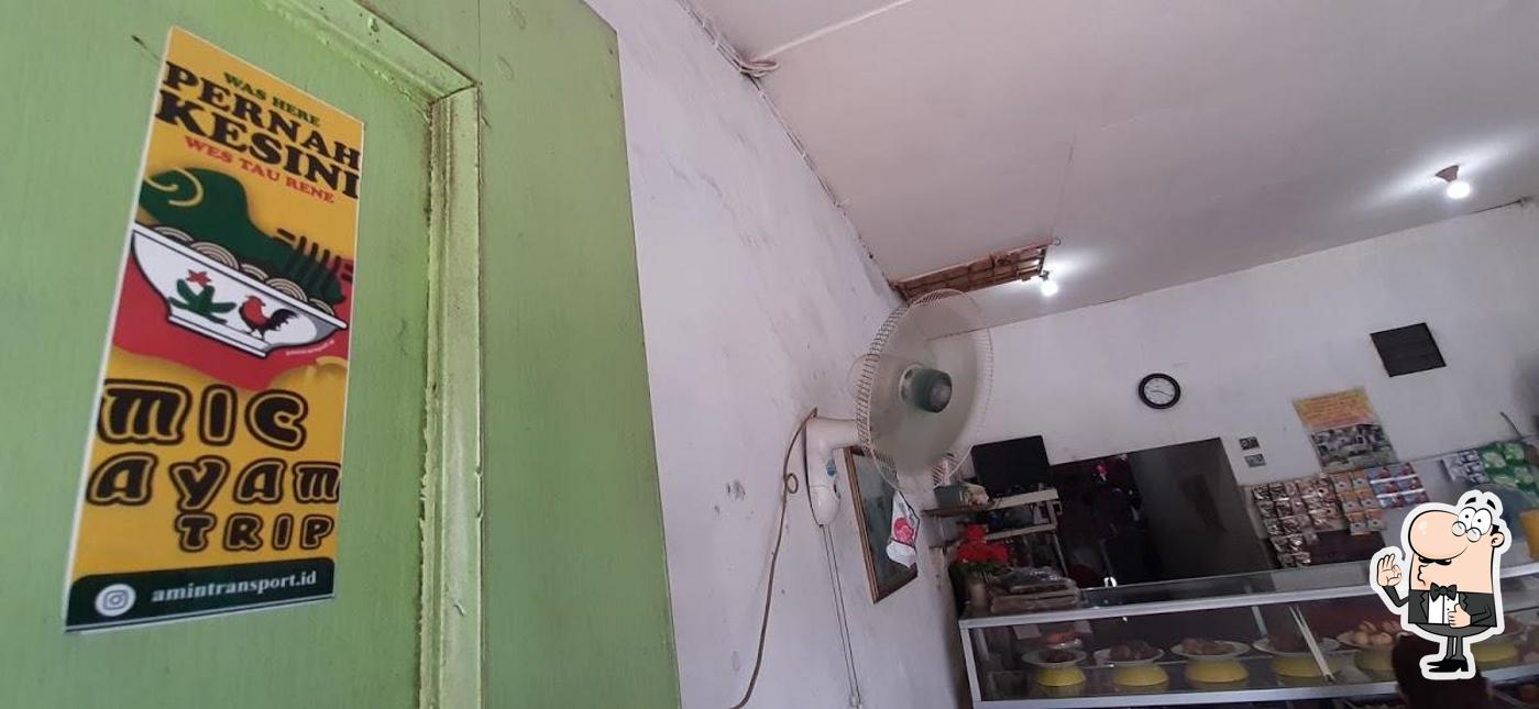 Warteg Putri Dewi restaurant, Semarang, Jl. Kapten Piere Tendean ...