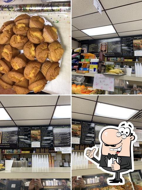 New Country Deli in Syosset - Restaurant menu and reviews
