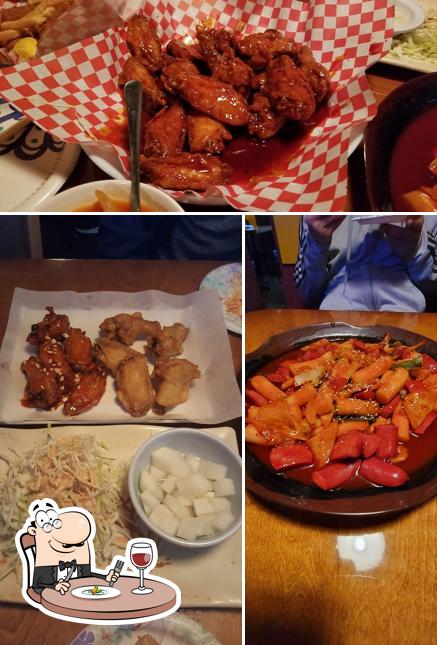 Cockatoo's Chicken Restaurant in Federal Way - Restaurant menu and reviews