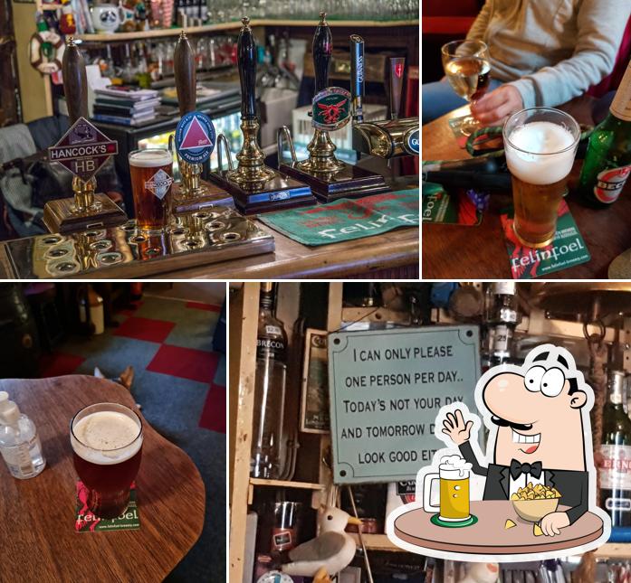 Top 5 pubs & bars in Fishguard, october 2025 - Restaurant Guru